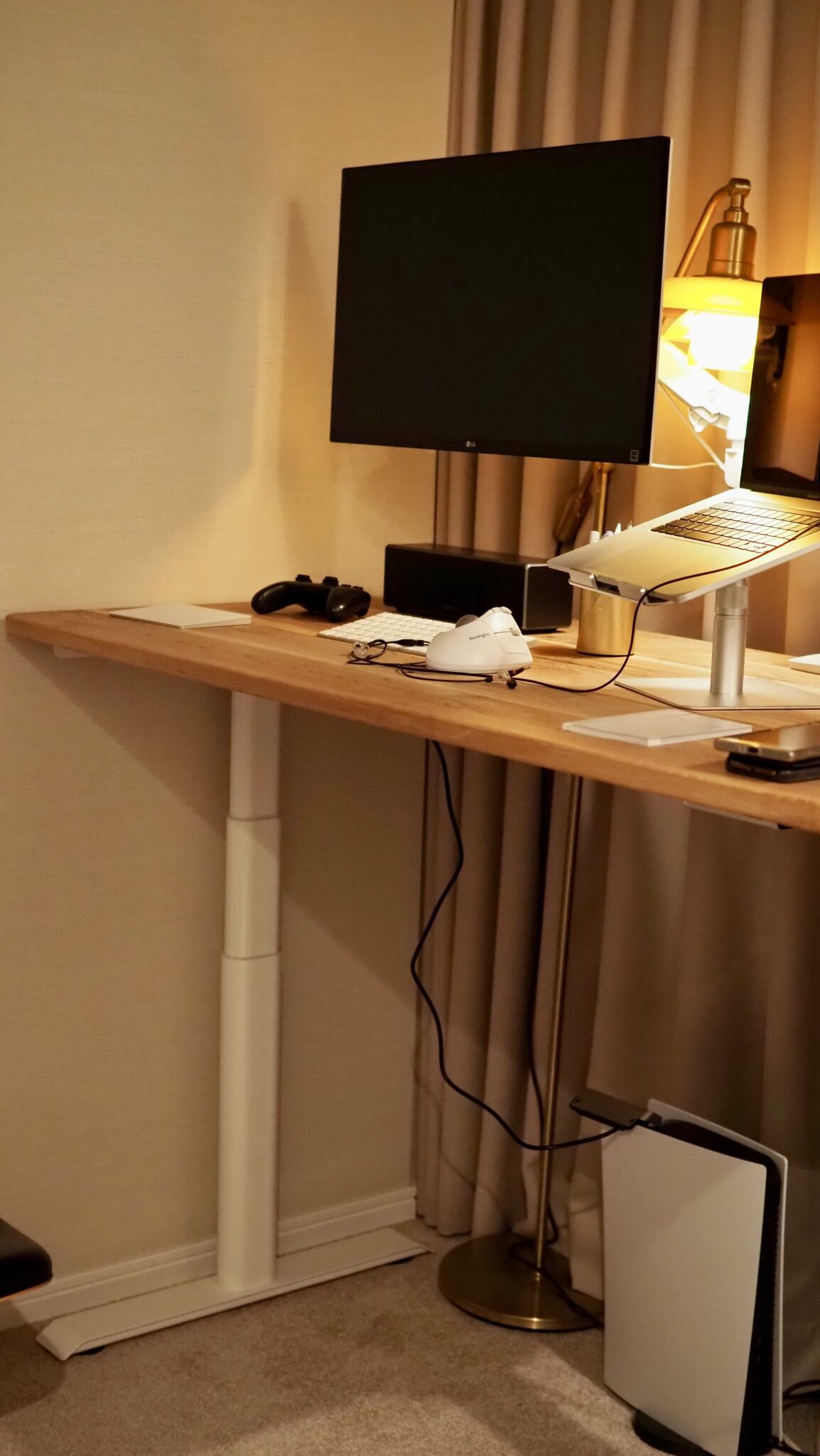 PCデスクを昇降式に変えました【FlexiSpot/E8/ハイグレード天板/レビュー】 | PLANNING